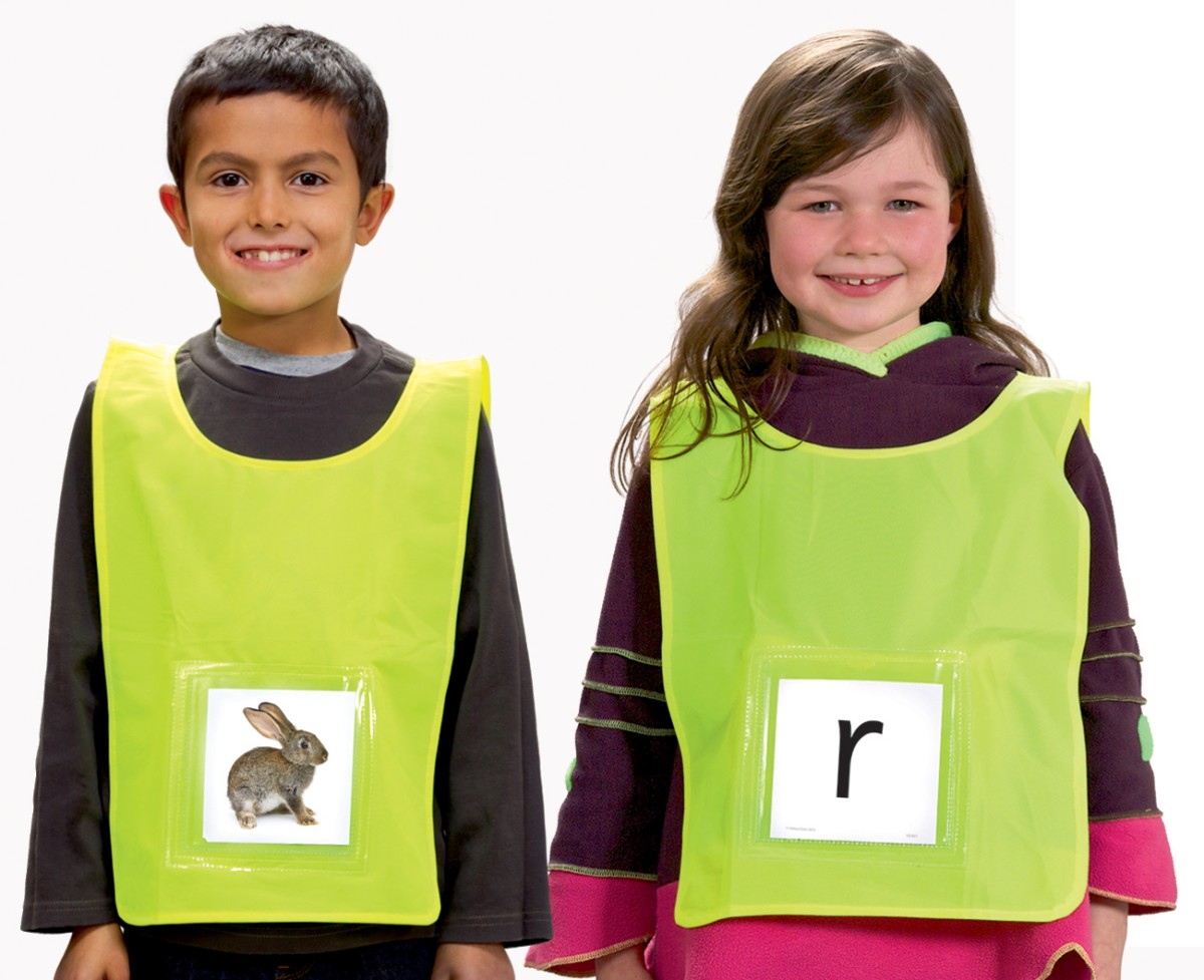 Children's vests with pocket for flashcards